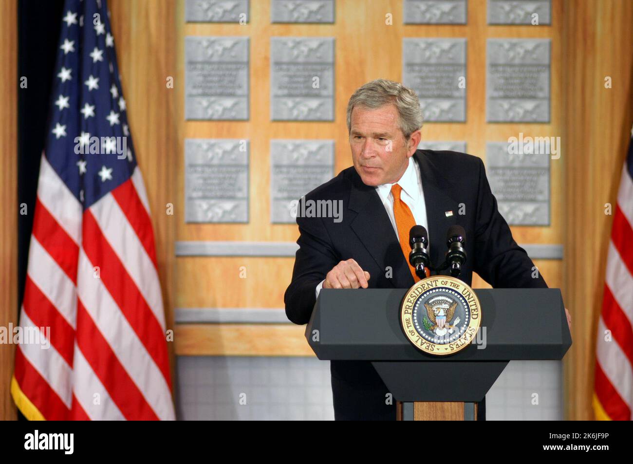 President George Bush addressing Summit of U.S. University Presidents ...