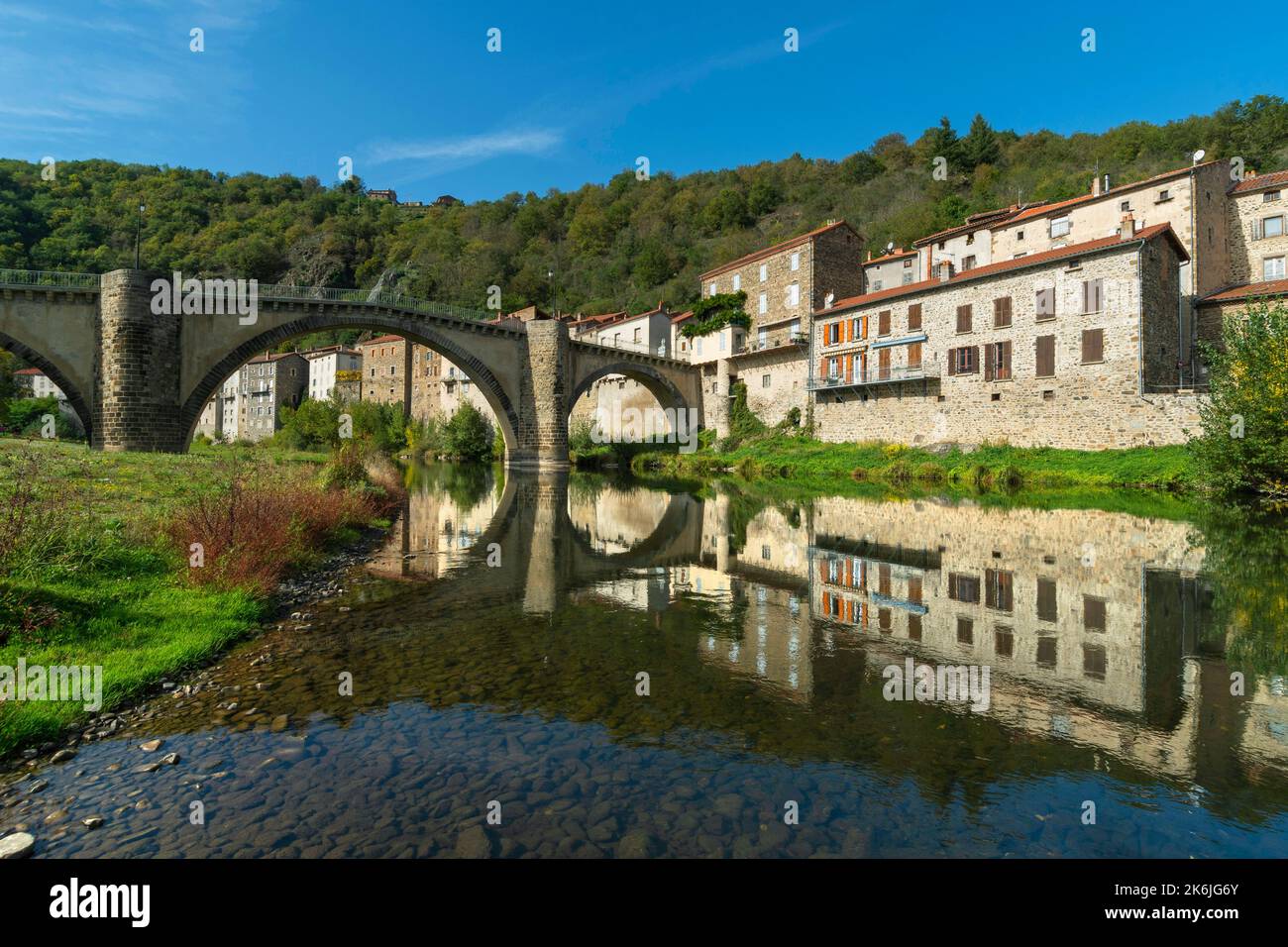 Lavoute Chilhac labelled Les Plus Beaux Villages de France, Arch bridge ...