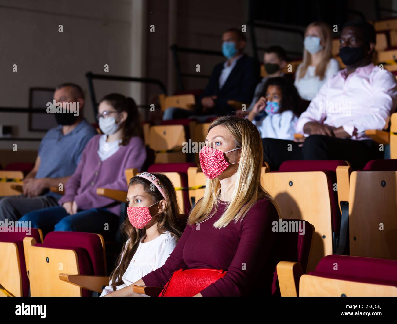 Children enjoying concert hi-res stock photography and images - Alamy