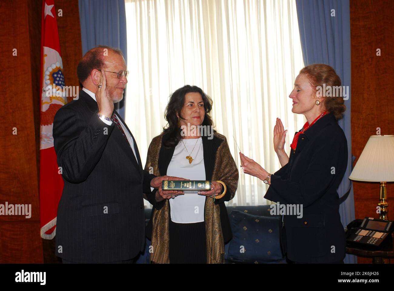 Swearing in of George Staples as Director General of the Foreign ...