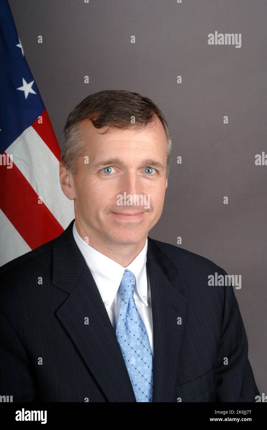 Official portrait of Thomas Christensen, Deputy Assistant Secretary for ...
