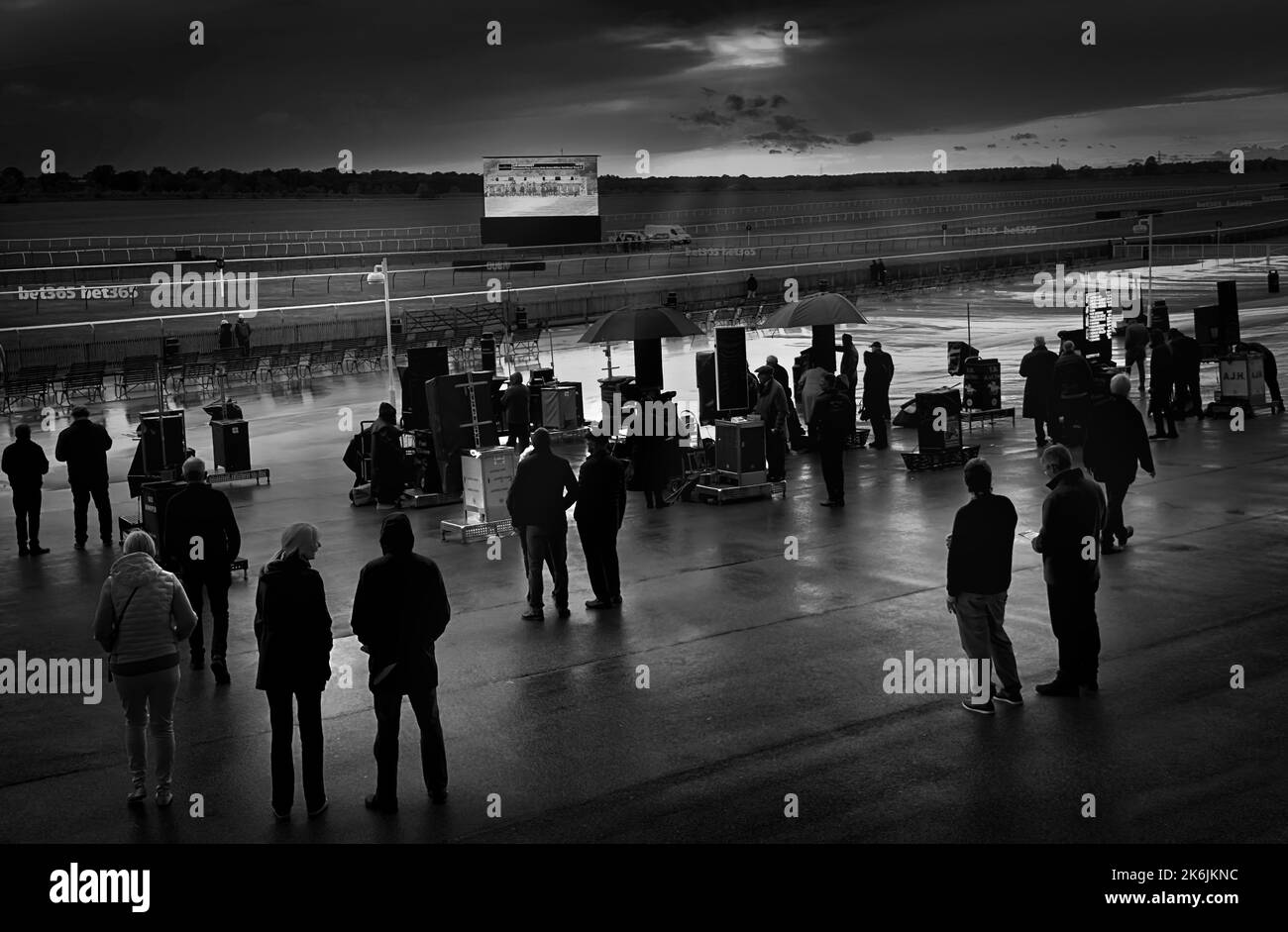 All weather horse racing Black and White Stock Photos & Images - Alamy