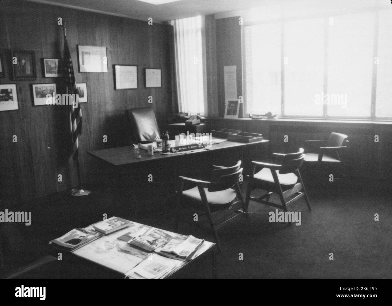 Paris - Annex Office Building - 1976, United States photographs Related ...