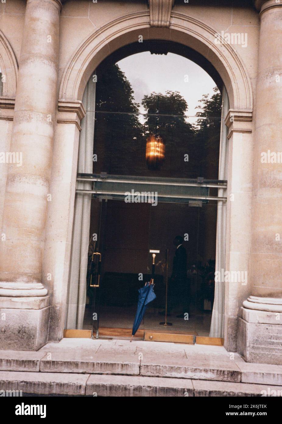 Paris - Chancery Office Building - 1988, United States photographs ...