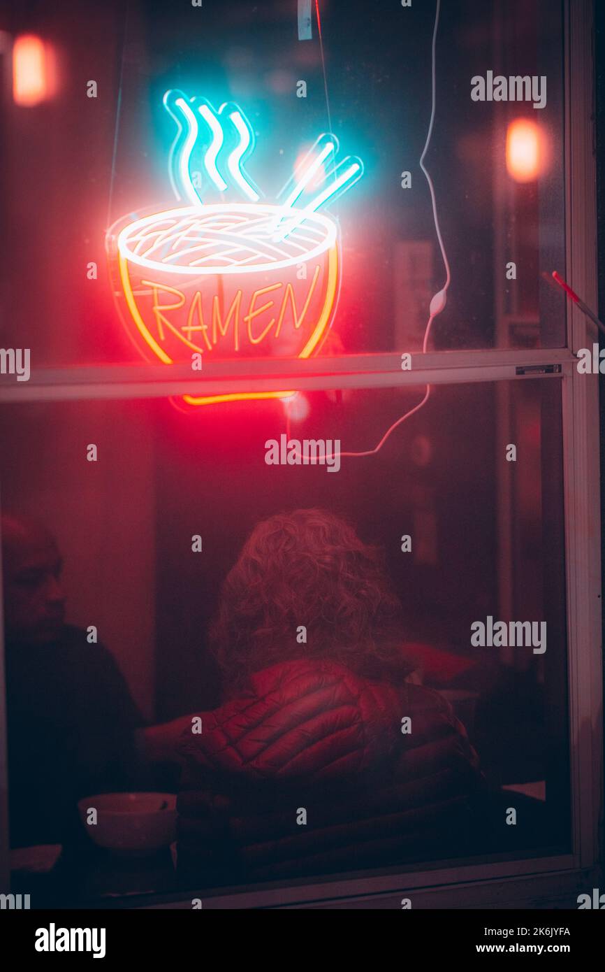Ramen Noodles Neon Sign Stock Photo - Alamy