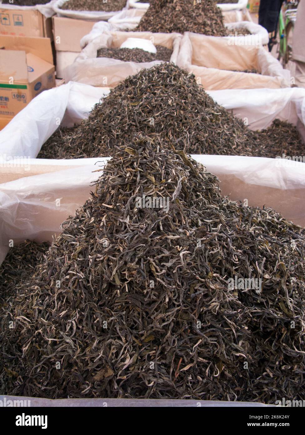 Supplier selection cut hi-res stock photography and images - Alamy