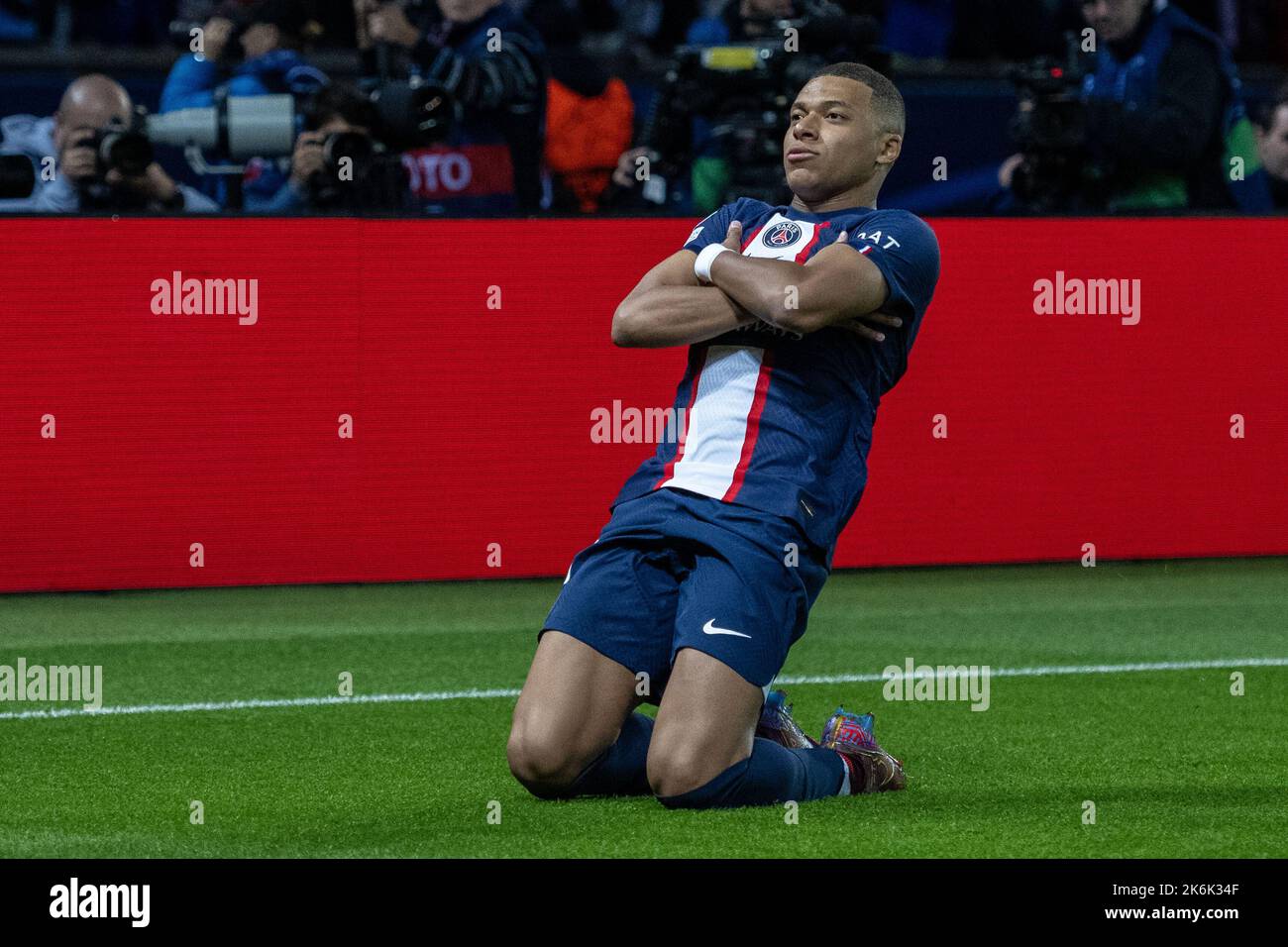 PARIS, FRANCE - OCTOBER 11: Kylian Mbappe of Paris Saint-Germain ...