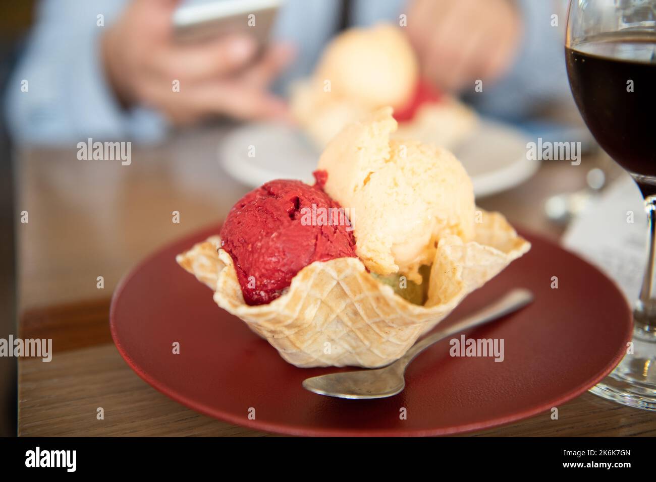 Cornet bowl ice cream hi-res stock photography and images - Alamy