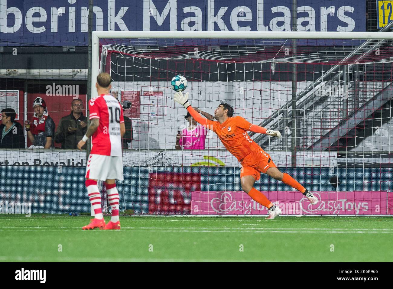 Fc emmen goal mickey van der hart hi-res stock photography and images ...