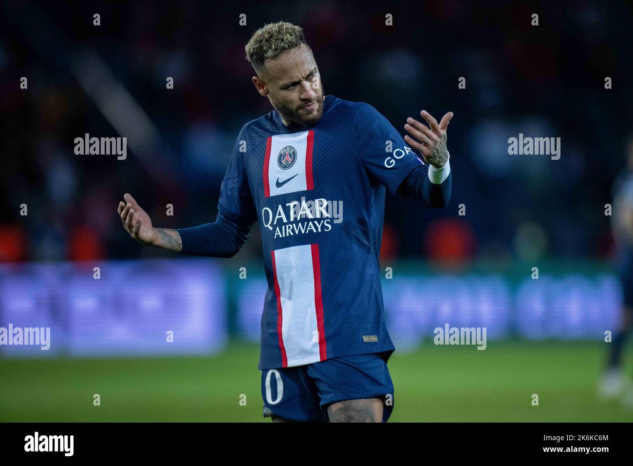 PARIS, FRANCE - OCTOBER 11: Neymar of Paris Saint-Germain gestures to ...