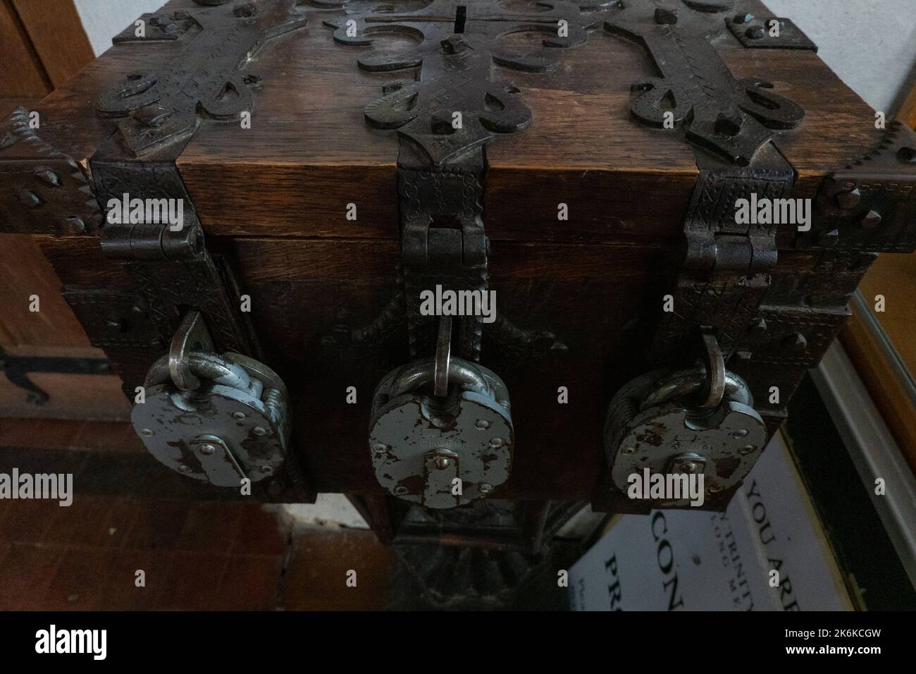 Church poor box hi-res stock photography and images - Alamy