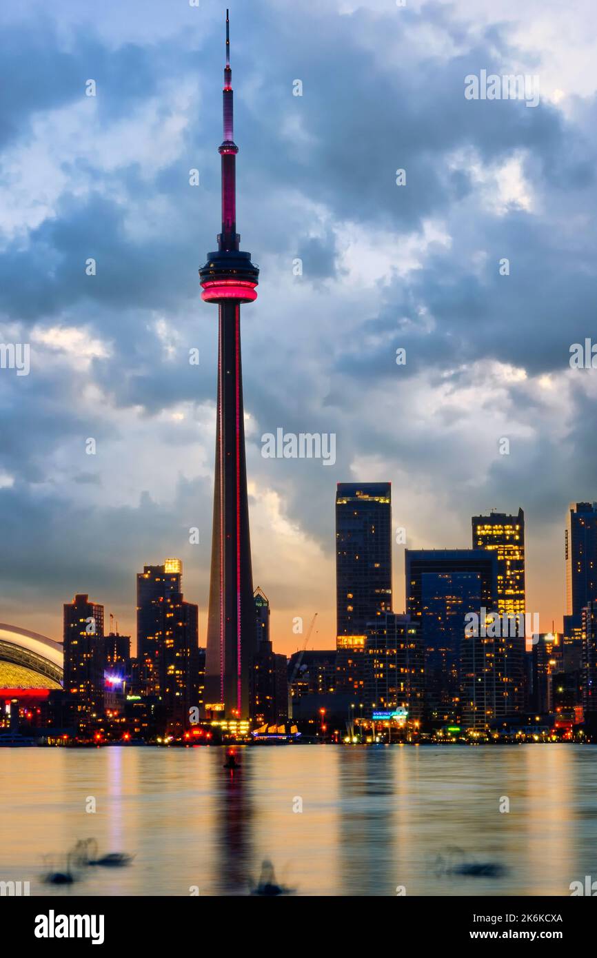 Downtown toronto night hi-res stock photography and images - Alamy