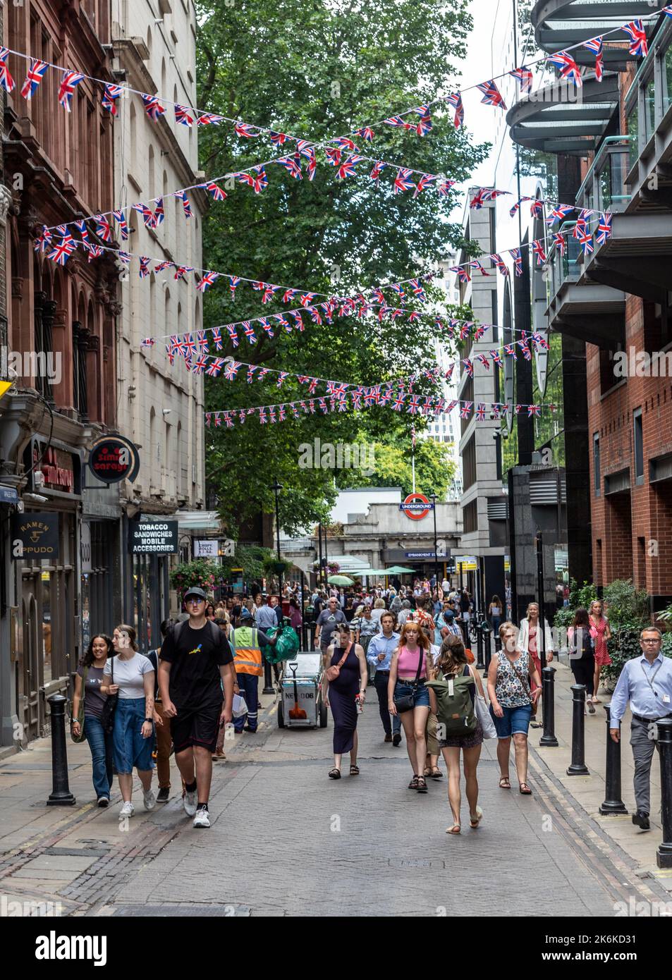 Tourists Walking Along Craven Street London UK Stock Photo - Alamy