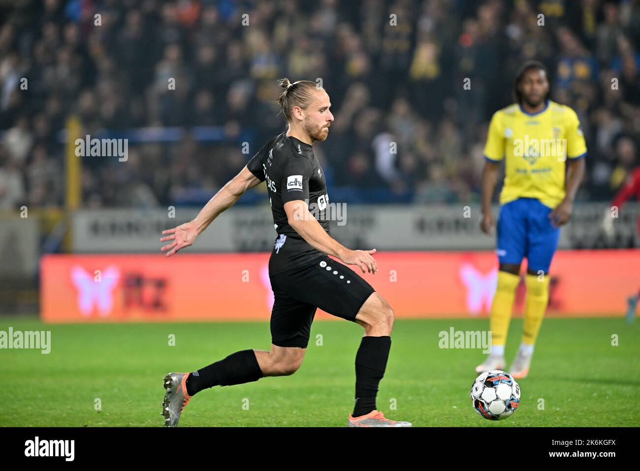 Alessio Staelens (7) of Deinze pictured during a soccer game between KV ...