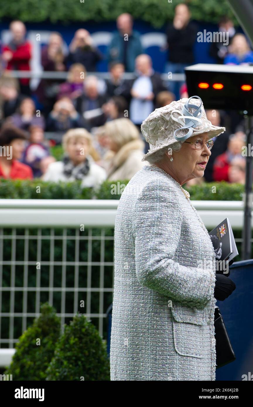Ascot, Berkshire, UK. 20th October, 2012. Her Majesty the Queen in the ...