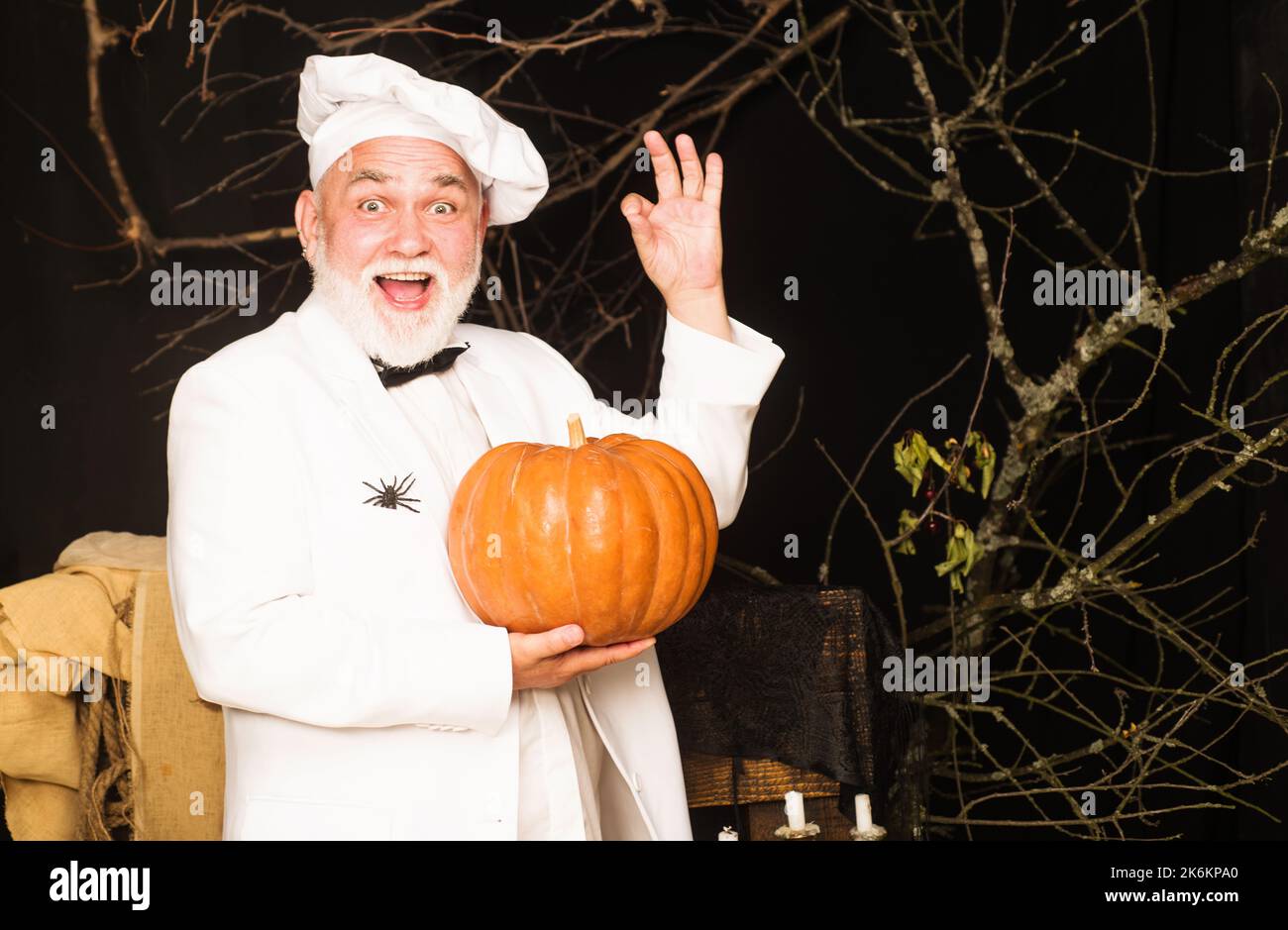Happy chef sign hi-res stock photography and images - Alamy