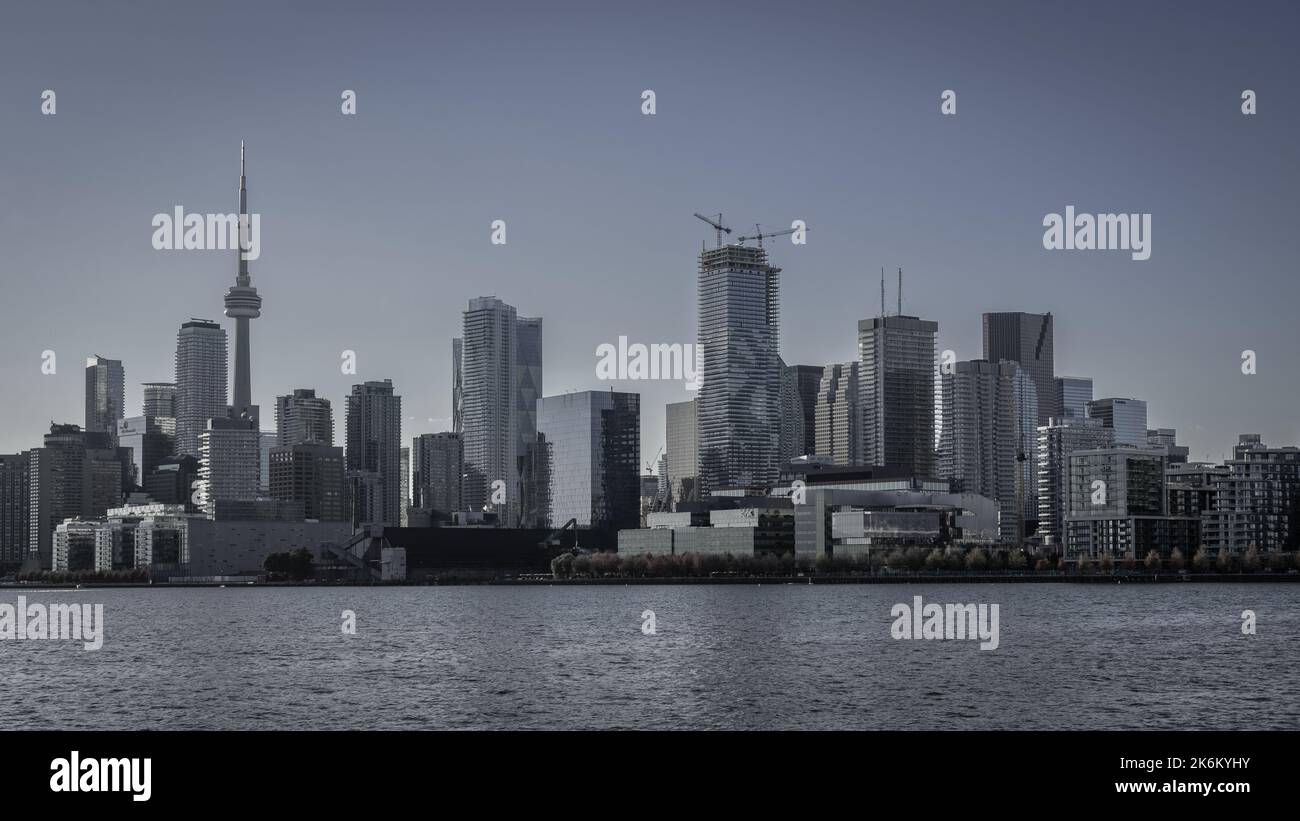 Toronto tower crane hi-res stock photography and images - Alamy