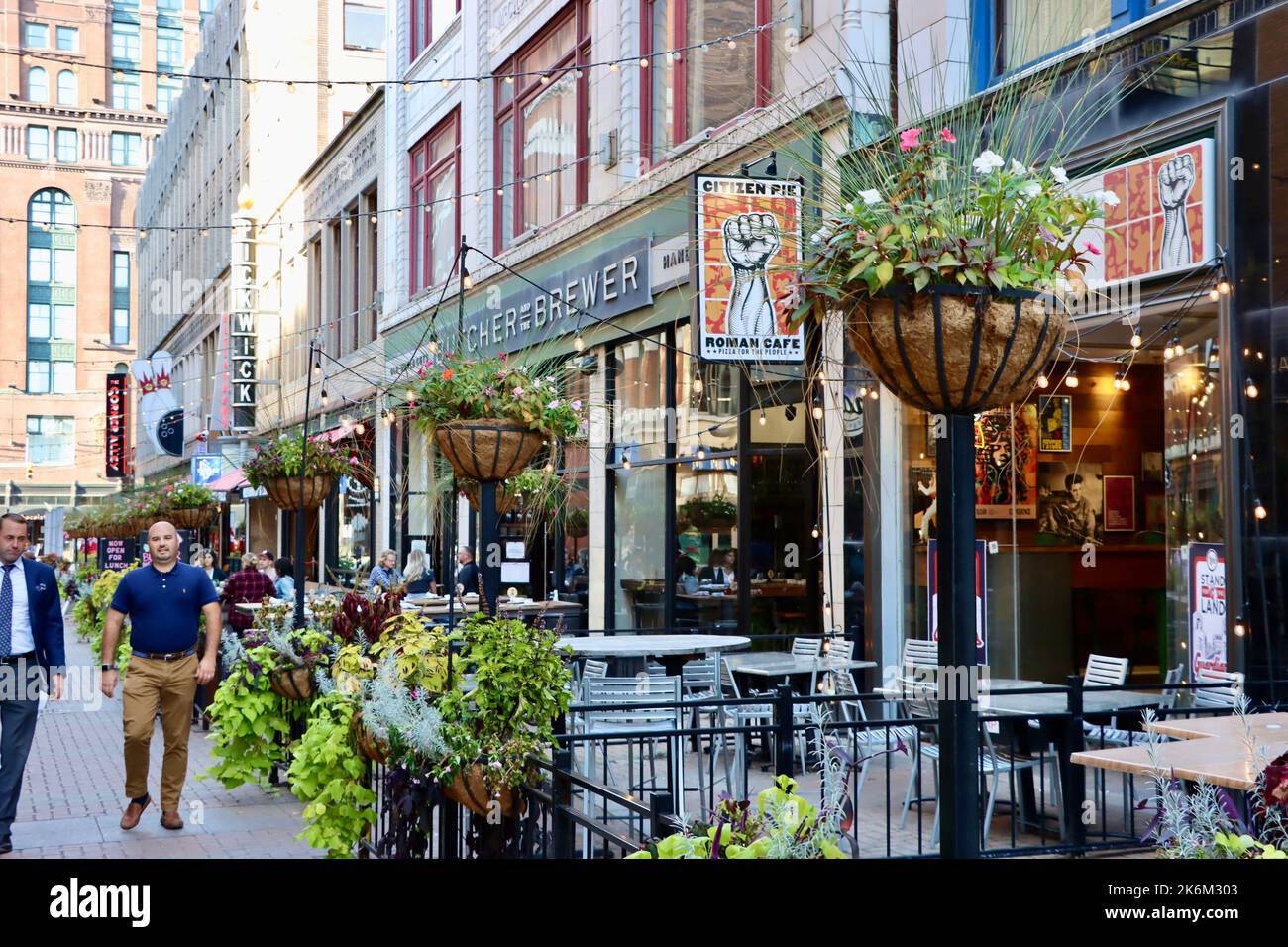 Corner alley in downtown hi-res stock photography and images - Alamy