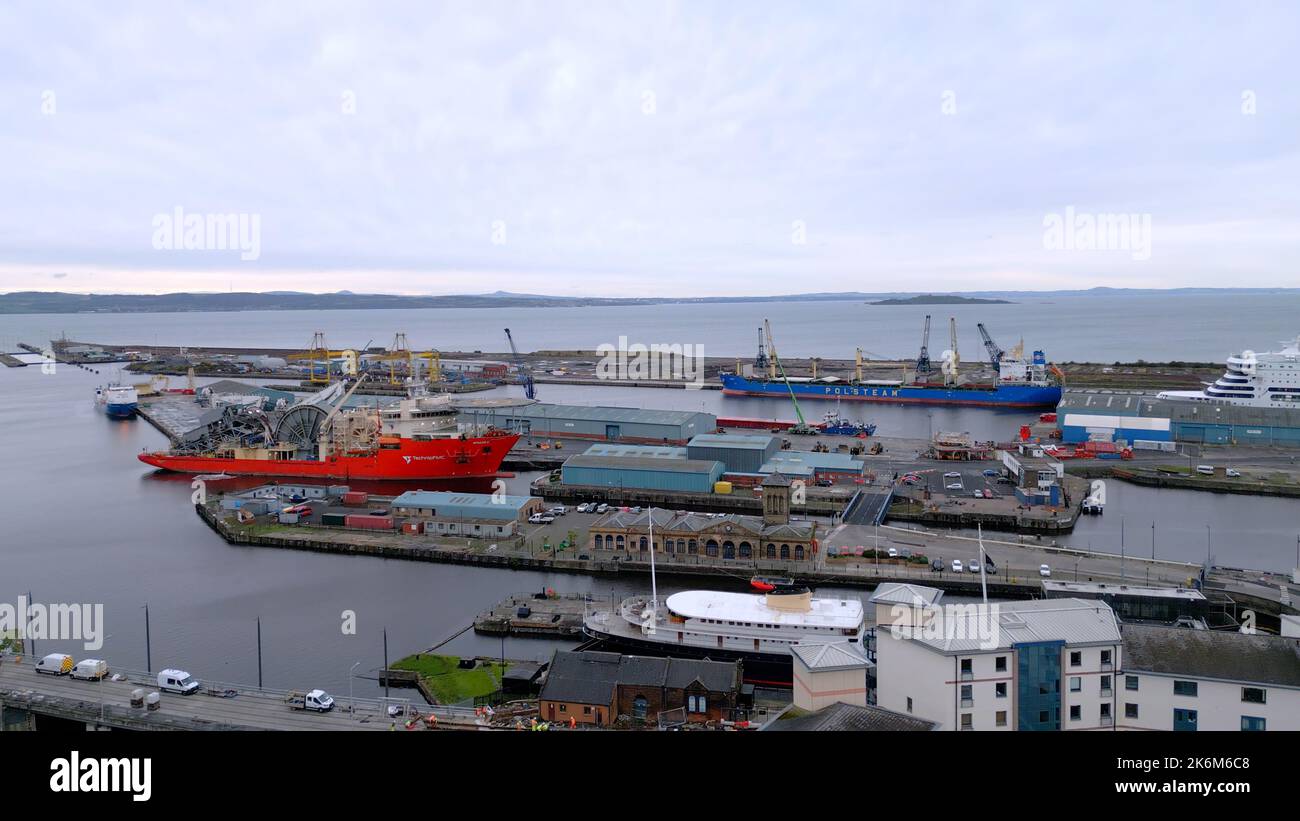 Edinburgh port aerial hi-res stock photography and images - Alamy