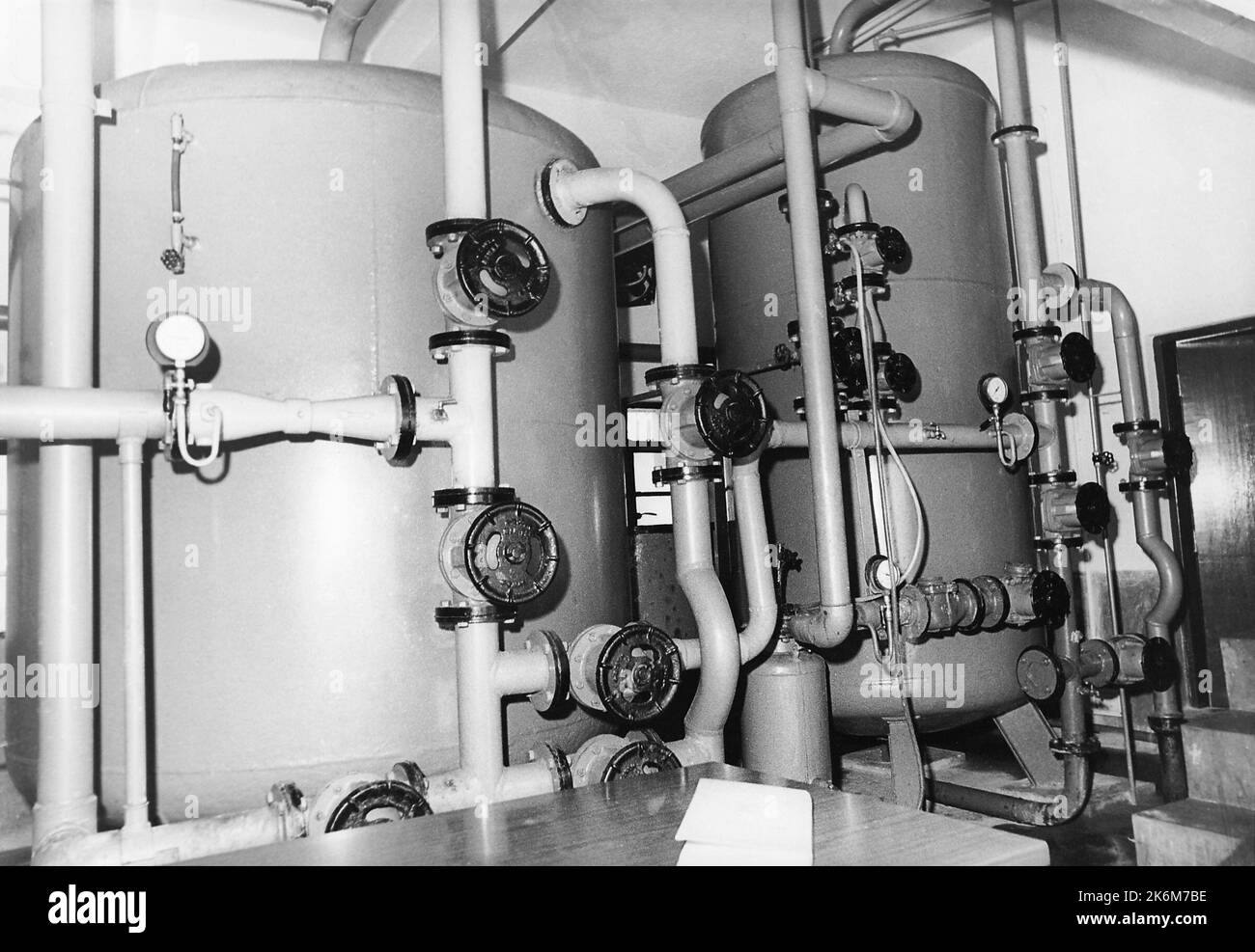 1975 architecture hi-res stock photography and images - Alamy