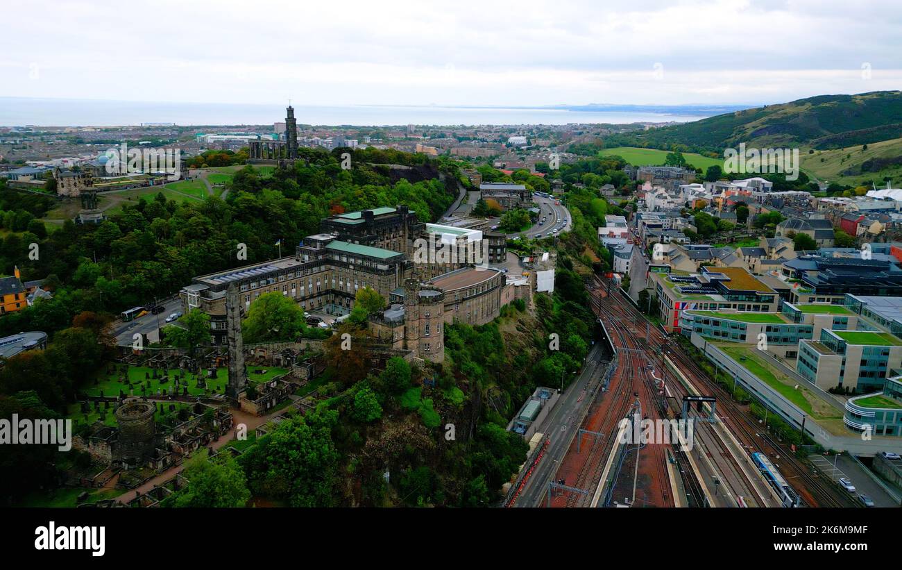 Edinburgh train station sign hi-res stock photography and images - Alamy