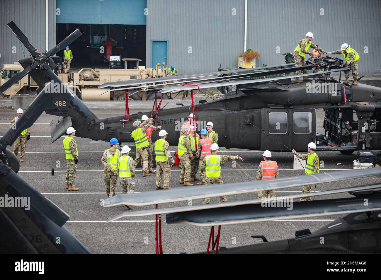 Soldiers assigned to 16th Combat Aviation Brigade recover equipment ...