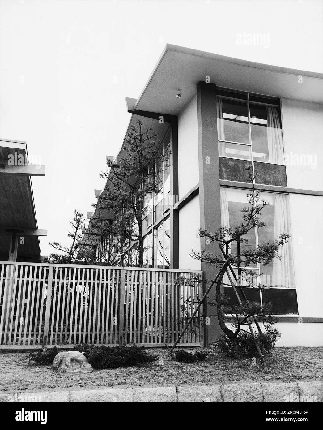 Fukuoka - Consulate Office Building, United States photographs Related ...