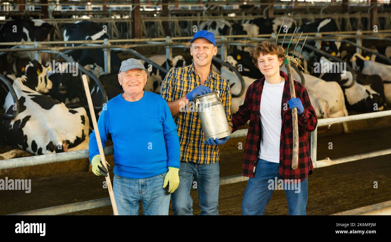 Cheerful friendly farm workers hi-res stock photography and images - Alamy