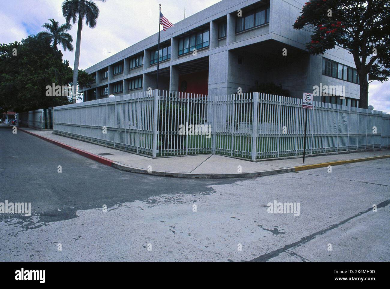 Guatemala - Chancery Office Building - 1982, United States photographs ...