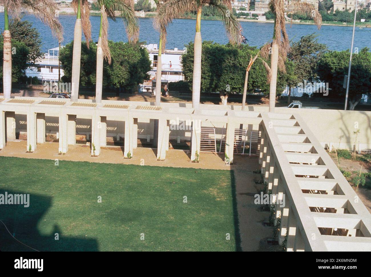 1983 cairo hi-res stock photography and images - Alamy