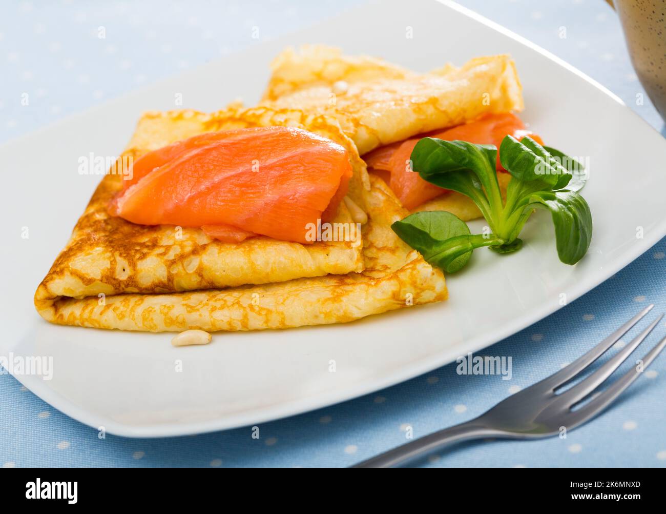 Crepes with smoked salmon Stock Photo - Alamy