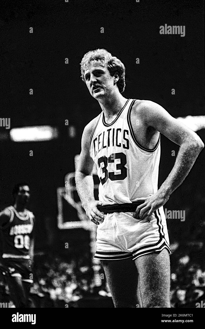 Larry bird hi-res stock photography and images - Alamy