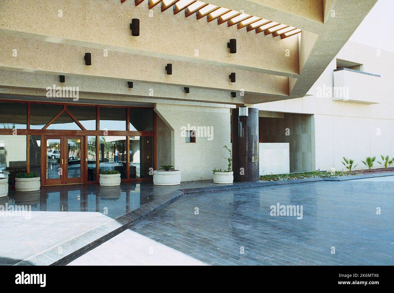 Embassy riyadh hi-res stock photography and images - Alamy