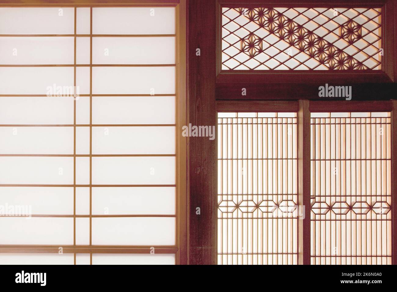 Shoji screen hi-res stock photography and images - Alamy