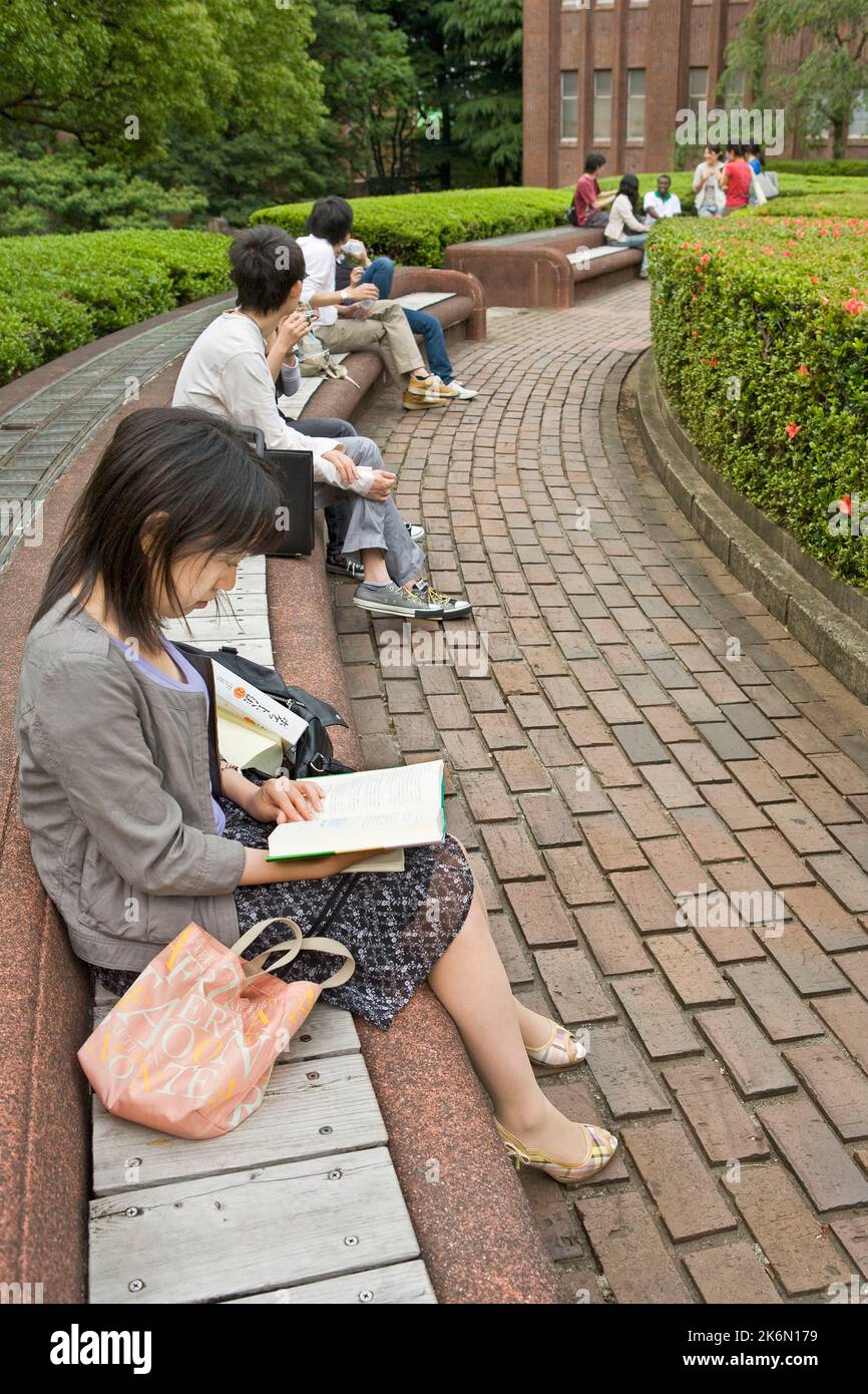 Japan college students hi-res stock photography and images - Alamy