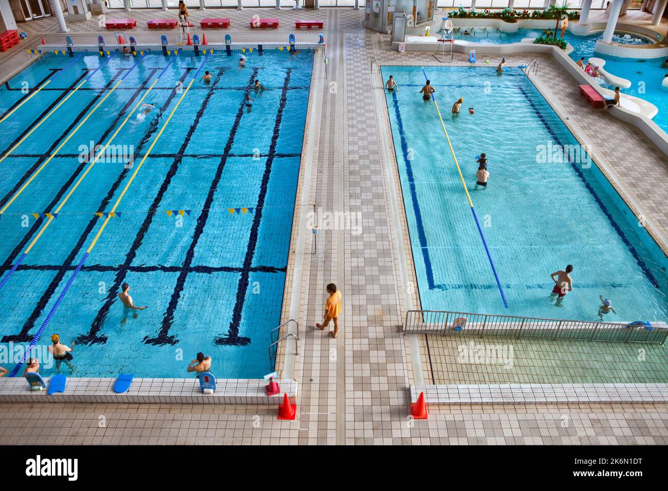 Swimming pools Public gym Ichikawa Tokyo Japan Stock Photo - Alamy Swimming pools Public gym Ichikawa Tokyo Japan Stock Photo - Alamy