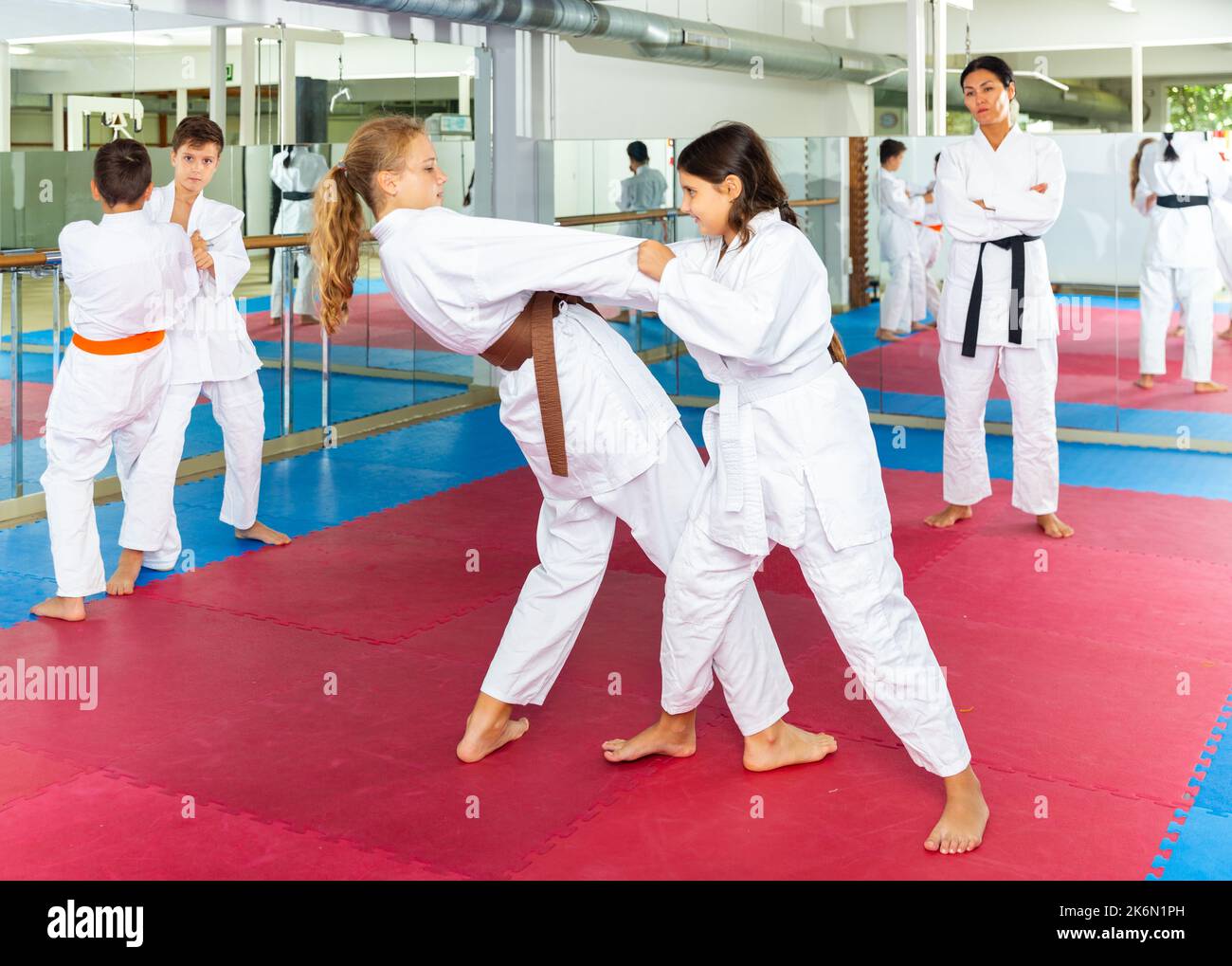 Aikido kids hi-res stock photography and images - Alamy