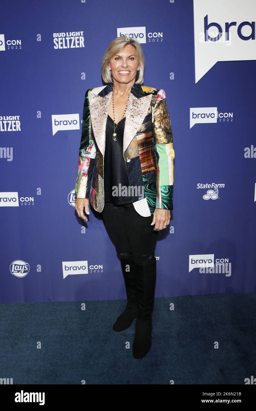 New York, USA. 14th Oct, 2022. Captain Sandy Yawn attends Andy Cohen's ...
