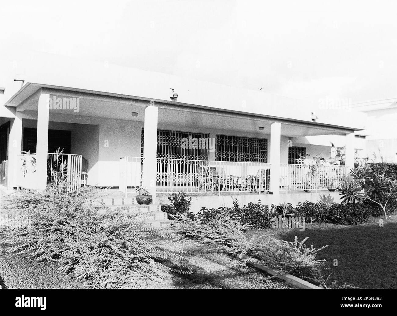 Abidjan - Mid-Level Position Residence - 1989, United States ...