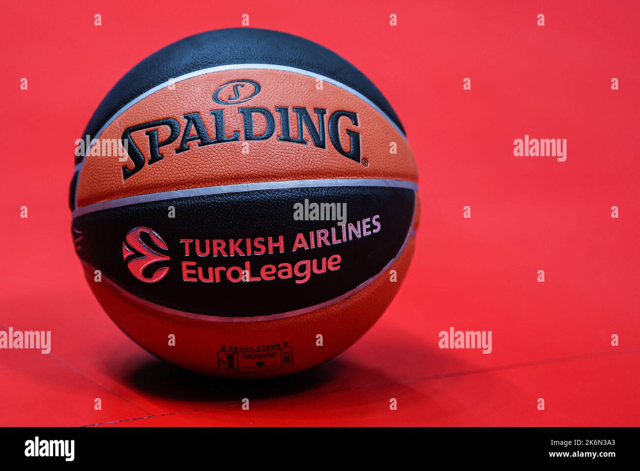 Spalding official ball hi-res stock photography and images - Alamy