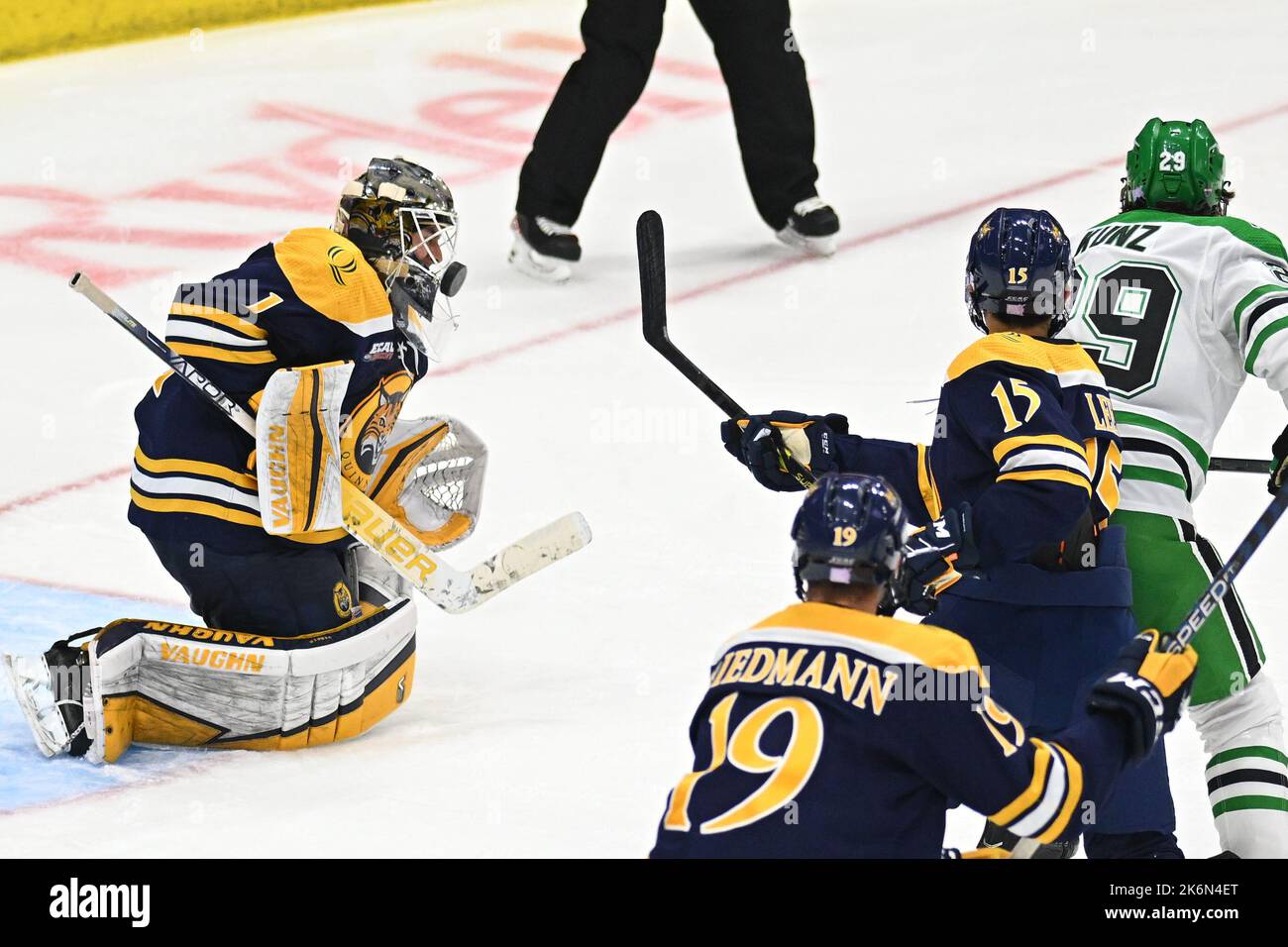 Yaniv perets hi-res stock photography and images - Alamy