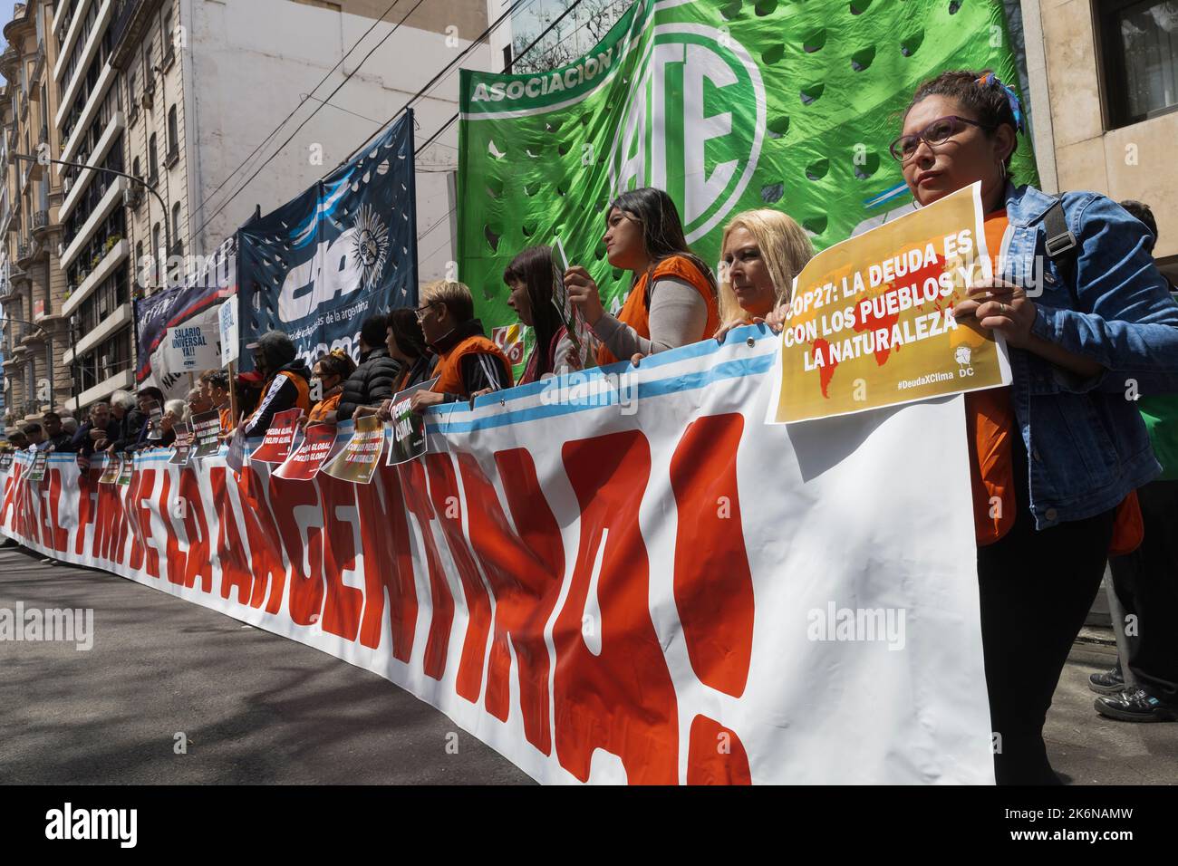 Global mobilization hi-res stock photography and images - Alamy