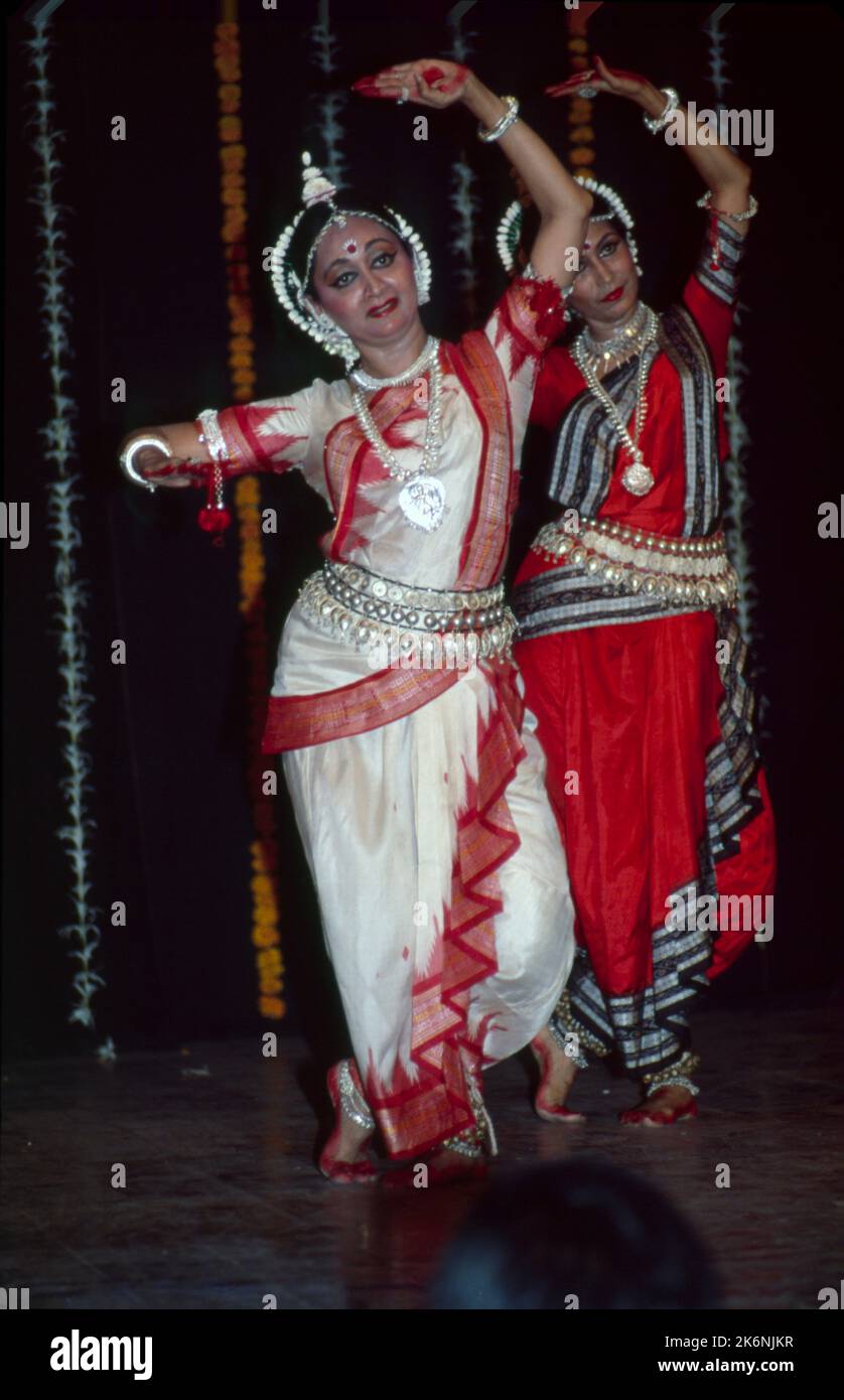 Indian dance postures hi-res stock photography and images - Alamy