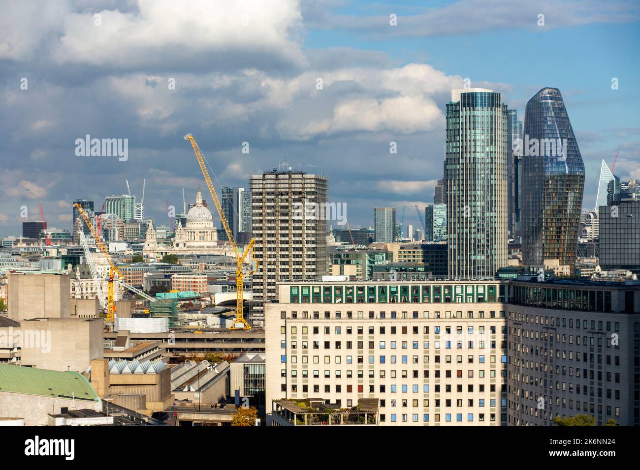 Views of the iconic City of London from the viewpoint of the London Eye ...
