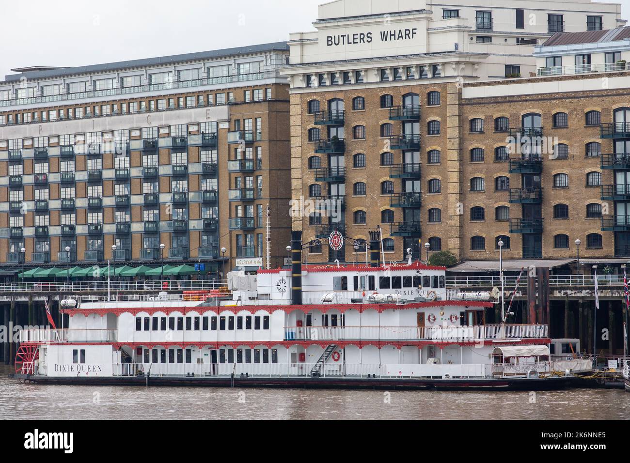 Butlers Wharf and the Dixie Queen. the replica paddle steamer, Dixie ...