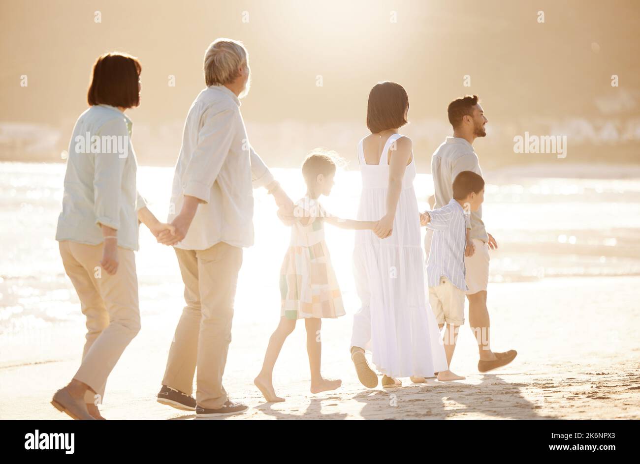 Perfect family holiday hi-res stock photography and images - Alamy