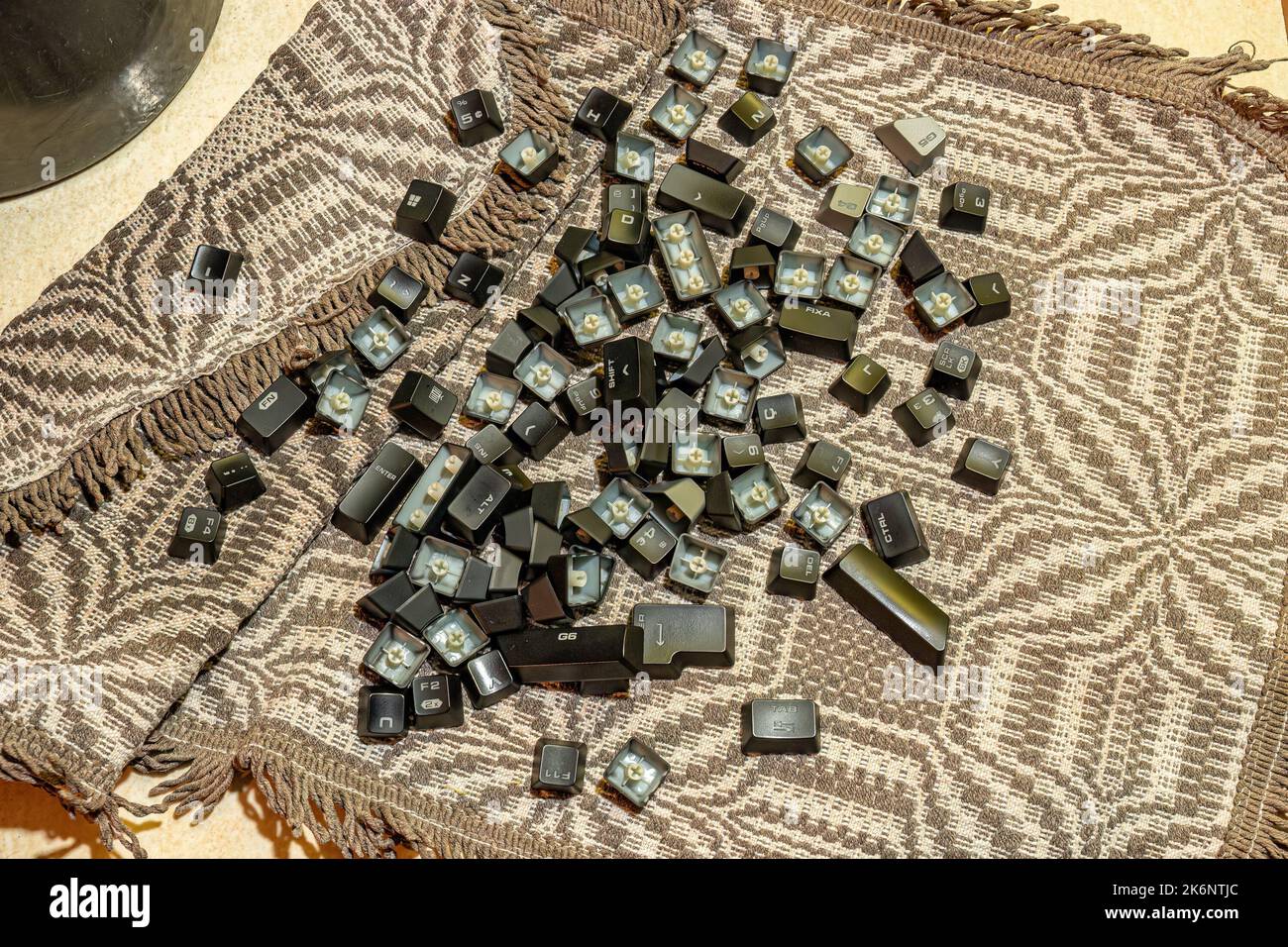 mechanical computer keyboard keys removed for washing Stock Photo - Alamy