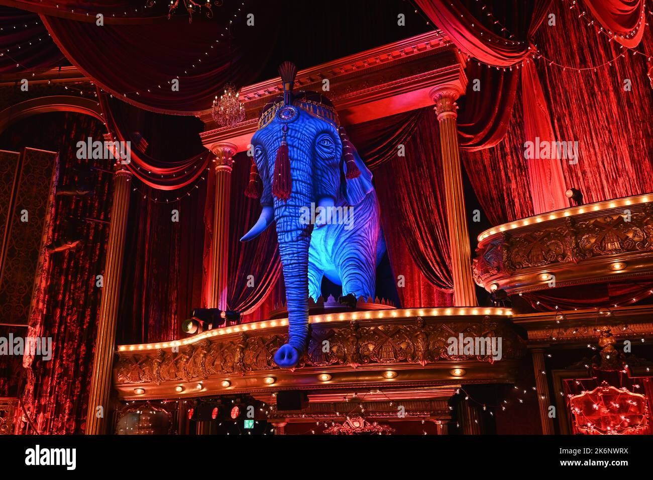 Cologne, Germany. 14th Oct, 2022. The set of "Moulin Rouge! The Musical ...