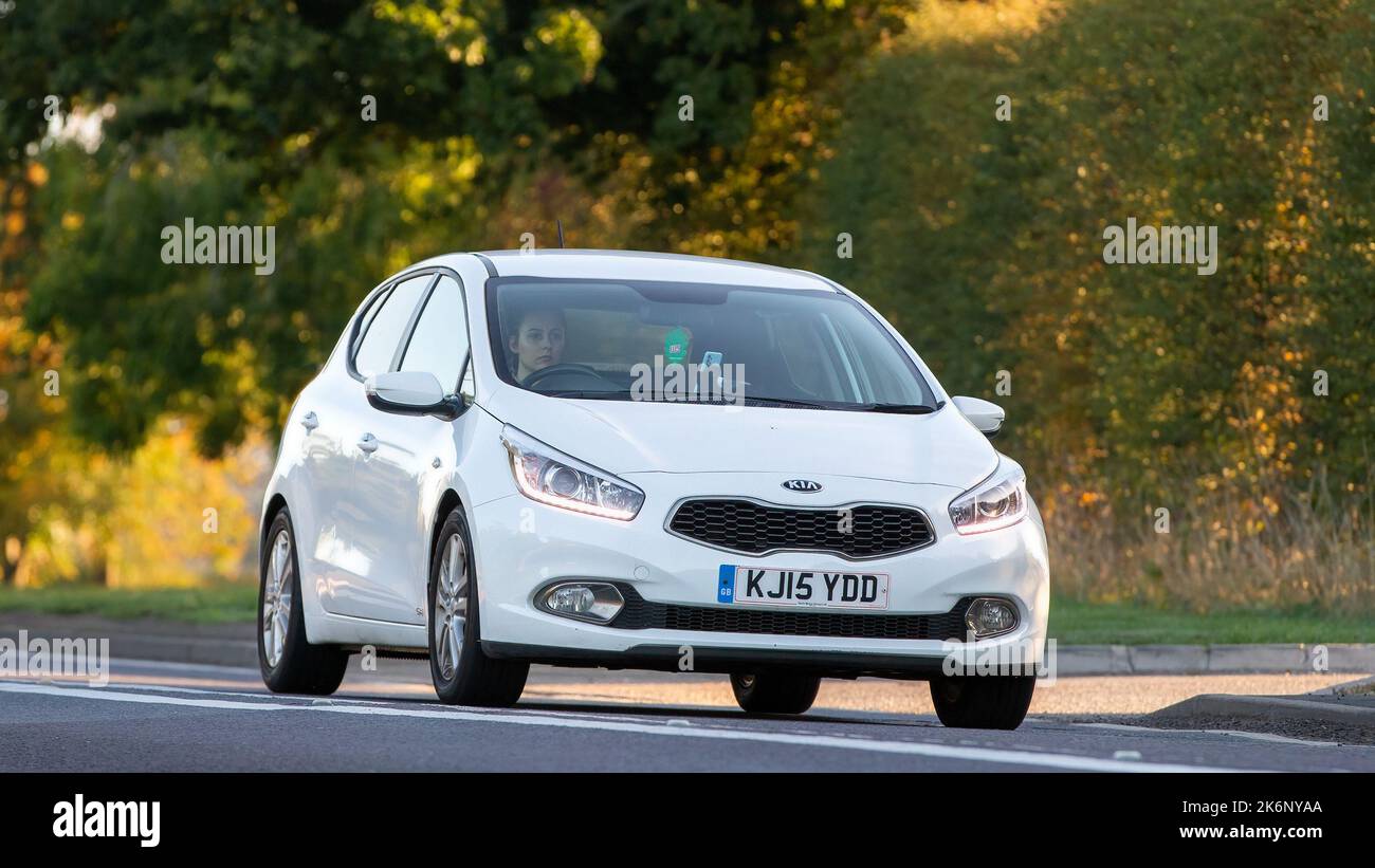 2015 white Kia Ceed hatchback car Stock Photo - Alamy