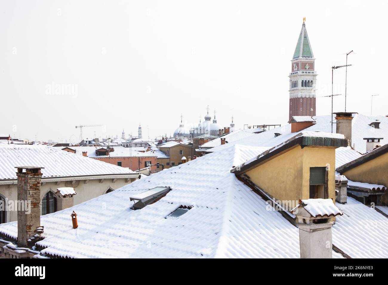 Snowy roofs in venice hi-res stock photography and images - Alamy